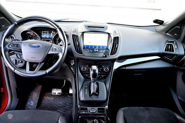 Sarkans Ford Kuga 2017 Kretinga, ar dzinēja tilpumu 2.00 L un nobraukumu 203 tūkst. km par 11999 €, foto 10 vietnē AUTOMOTO.COM.LV