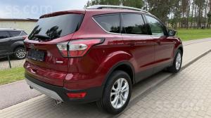 Sarkans Ford Kuga 2017 Valmiera, ar dzinēja tilpumu 1.50 L un nobraukumu 187 tūkst. km par 10800 €, foto 3 vietnē AUTOMOTO.COM.LV