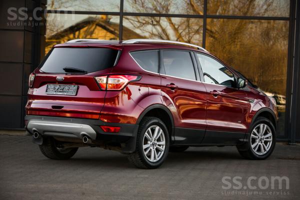Sarkans Ford Kuga 2017 Jelgava, ar dzinēja tilpumu 2.00 L un nobraukumu 252 tūkst. km par 12999 €, foto 4 vietnē AUTOMOTO.COM.LV