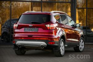 Sarkans Ford Kuga 2017 Jelgava, ar dzinēja tilpumu 2.00 L un nobraukumu 252 tūkst. km par 12999 €, foto 6 vietnē AUTOMOTO.COM.LV