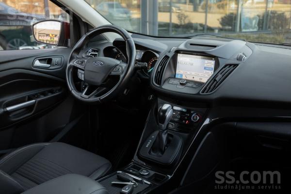 Sarkans Ford Kuga 2017 Jelgava, ar dzinēja tilpumu 2.00 L un nobraukumu 252 tūkst. km par 12999 €, foto 10 vietnē AUTOMOTO.COM.LV