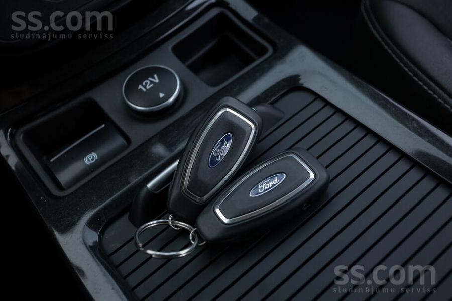 Sarkans Ford Kuga 2017 Jelgava, ar dzinēja tilpumu 2.00 L un nobraukumu 252 tūkst. km par 12999 €, foto 19 vietnē AUTOMOTO.COM.LV