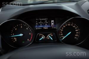 Sarkans Ford Kuga 2017 Jelgava, ar dzinēja tilpumu 2.00 L un nobraukumu 252 tūkst. km par 12999 €, foto 25 vietnē AUTOMOTO.COM.LV