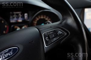 Sarkans Ford Kuga 2017 Jelgava, ar dzinēja tilpumu 2.00 L un nobraukumu 252 tūkst. km par 12999 €, foto 26 vietnē AUTOMOTO.COM.LV