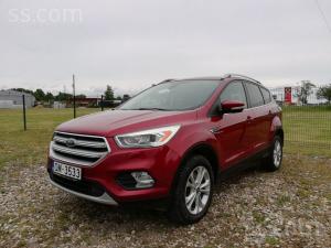 Sarkans Ford Kuga 2017 Saldus, ar dzinēja tilpumu 2.00 L un nobraukumu 263 tūkst. km par 10700 €, foto  vietnē AUTOMOTO.COM.LV