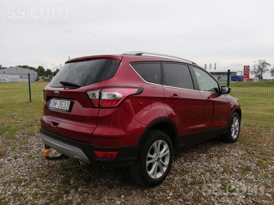 Sarkans Ford Kuga 2017 Saldus, ar dzinēja tilpumu 2.00 L un nobraukumu 263 tūkst. km par 10700 €, foto 3 vietnē AUTOMOTO.COM.LV