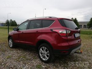Sarkans Ford Kuga 2017 Saldus, ar dzinēja tilpumu 2.00 L un nobraukumu 263 tūkst. km par 10700 €, foto 5 vietnē AUTOMOTO.COM.LV