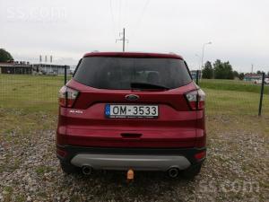 Sarkans Ford Kuga 2017 Saldus, ar dzinēja tilpumu 2.00 L un nobraukumu 263 tūkst. km par 10700 €, foto 7 vietnē AUTOMOTO.COM.LV