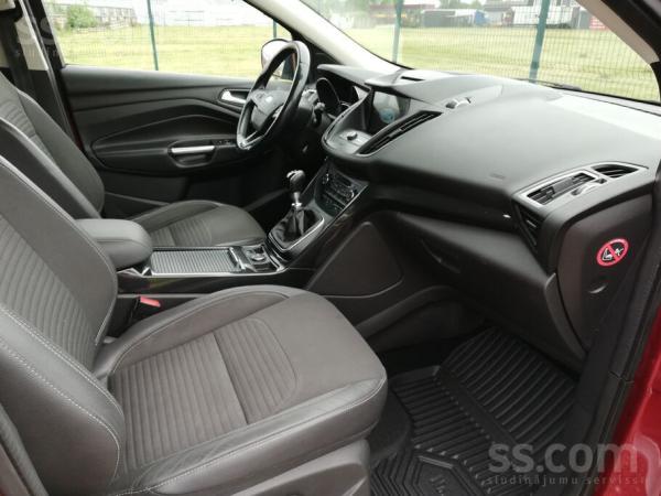 Red Ford Kuga 2017 in Saldus, with an engine capacity of 2.00 L and mileage of 263 thousand km for 10700 €, photo 7 on AUTOMOTO.COM.LV