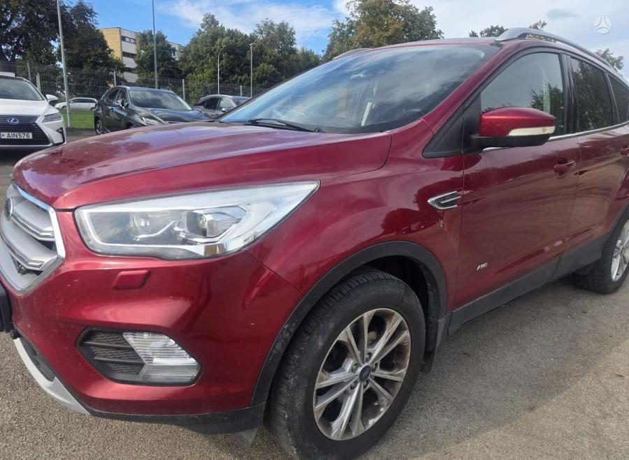 Sarkans Ford Kuga 2017 Marijampole, ar dzinēja tilpumu 1.50 L un nobraukumu 155 tūkst. km par 6200 €, foto 1 vietnē AUTOMOTO.COM.LV