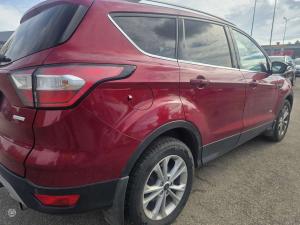 Sarkans Ford Kuga 2017 Marijampole, ar dzinēja tilpumu 1.50 L un nobraukumu 155 tūkst. km par 6200 €, foto 5 vietnē AUTOMOTO.COM.LV