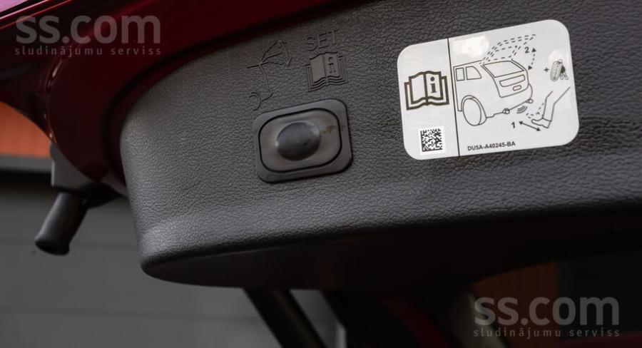 Sarkans Ford Kuga 2017 Jelgava, ar dzinēja tilpumu 1.50 L un nobraukumu 0 tūkst. km par 13500 €, foto 15 vietnē AUTOMOTO.COM.LV