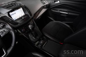 Sarkans Ford Kuga 2017 Jelgava, ar dzinēja tilpumu 1.50 L un nobraukumu 0 tūkst. km par 13500 €, foto 19 vietnē AUTOMOTO.COM.LV