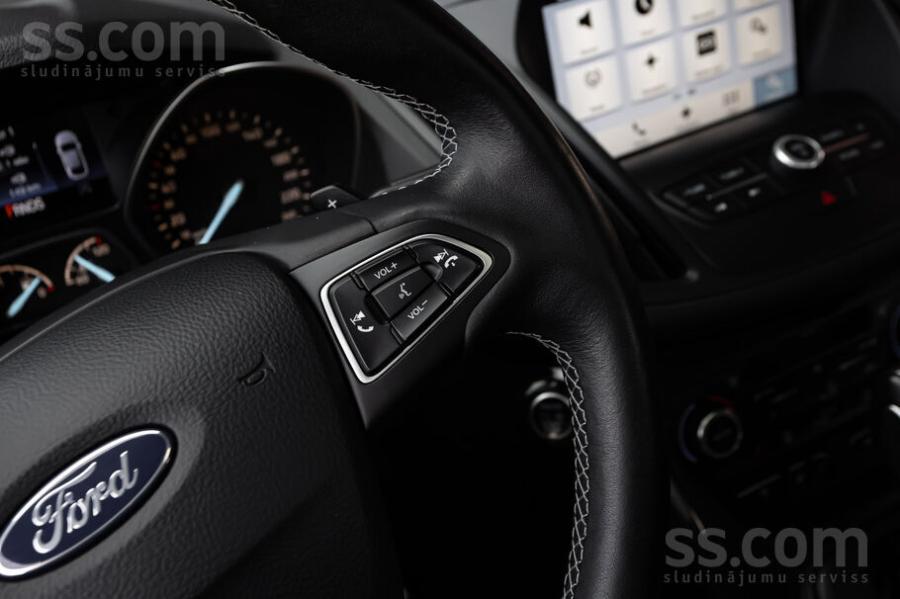 Sarkans Ford Kuga 2017 Jelgava, ar dzinēja tilpumu 1.50 L un nobraukumu 0 tūkst. km par 13500 €, foto 27 vietnē AUTOMOTO.COM.LV