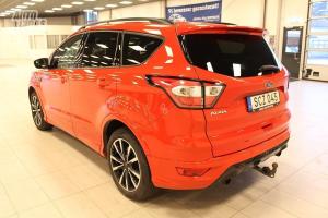 Red Ford Kuga 2018 in Kaunas, with an engine capacity of 0.00 L and mileage of 63 thousand km for 24364 €, photo 6 on AUTOMOTO.COM.LV