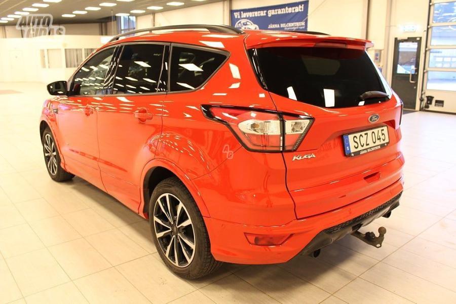 Red Ford Kuga 2018 in Kaunas, with an engine capacity of 0.00 L and mileage of 63 thousand km for 24364 €, photo 6 on AUTOMOTO.COM.LV