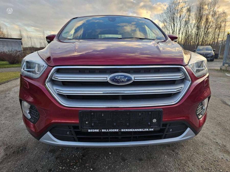 Sarkans Ford Kuga 2018 Pakruojis, ar dzinēja tilpumu 1.50 L un nobraukumu 166 tūkst. km par 8900 €, foto 6 vietnē AUTOMOTO.COM.LV
