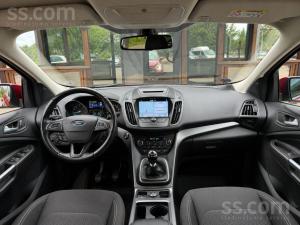 Red Ford Kuga 2018 in Riga, with an engine capacity of 1.50 L and mileage of 156 thousand km for 12700 €, photo 13 on AUTOMOTO.COM.LV