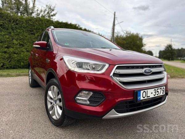 Red Ford Kuga 2018 in Riga, with an engine capacity of 1.50 L and mileage of 156 thousand km for 12600 €, photo 3 on AUTOMOTO.COM.LV