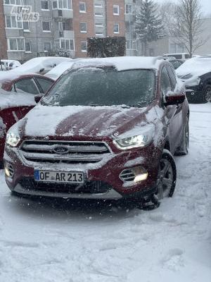 Sarkans Ford Kuga 2019 Kretinga, ar dzinēja tilpumu 2.00 L un nobraukumu 117 tūkst. km par 14500 €, foto 5 vietnē AUTOMOTO.COM.LV