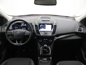 Красный Форд Куга 2019 в Вильнюс, объемом двигателя 1.50 л и пробегом 142 тыс. км за 12199 €, фото 3 на AUTOMOTO.COM.LV