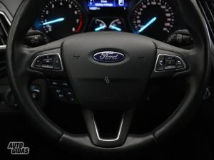 Красный Форд Куга 2019 в Вильнюс, объемом двигателя 1.50 л и пробегом 142 тыс. км за 12199 €, фото 19 на AUTOMOTO.COM.LV