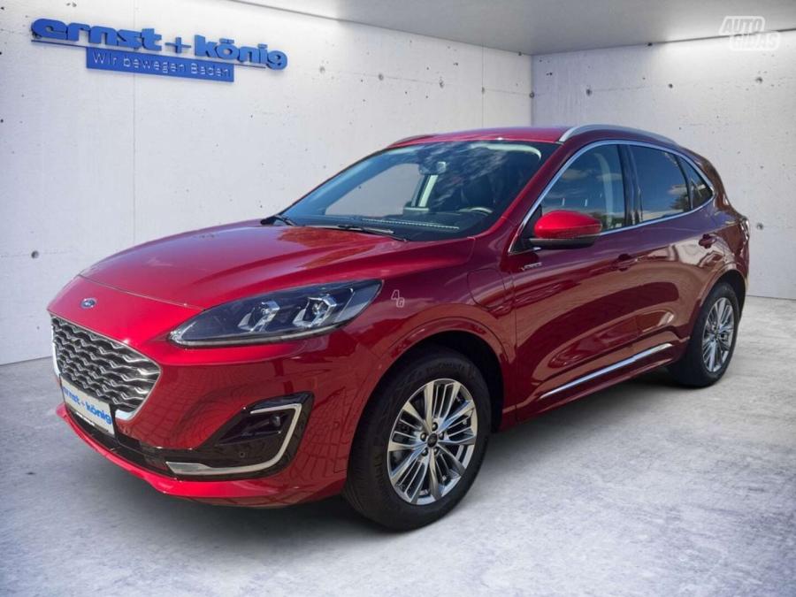 Red Ford Kuga 2021 in Kaunas, with an engine capacity of 2.50 L and mileage of 42 thousand km for 29579 €, photo 1 on AUTOMOTO.COM.LV