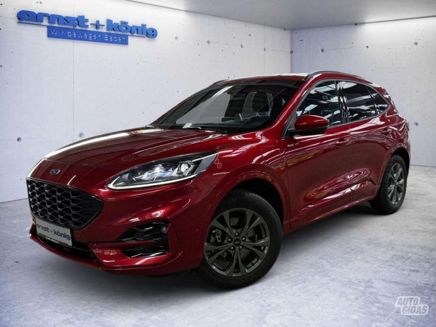 Red Ford Kuga 2021 in Kaunas, with an engine capacity of 2.50 L and mileage of 79 thousand km for 25995 €, photo 1 on AUTOMOTO.COM.LV