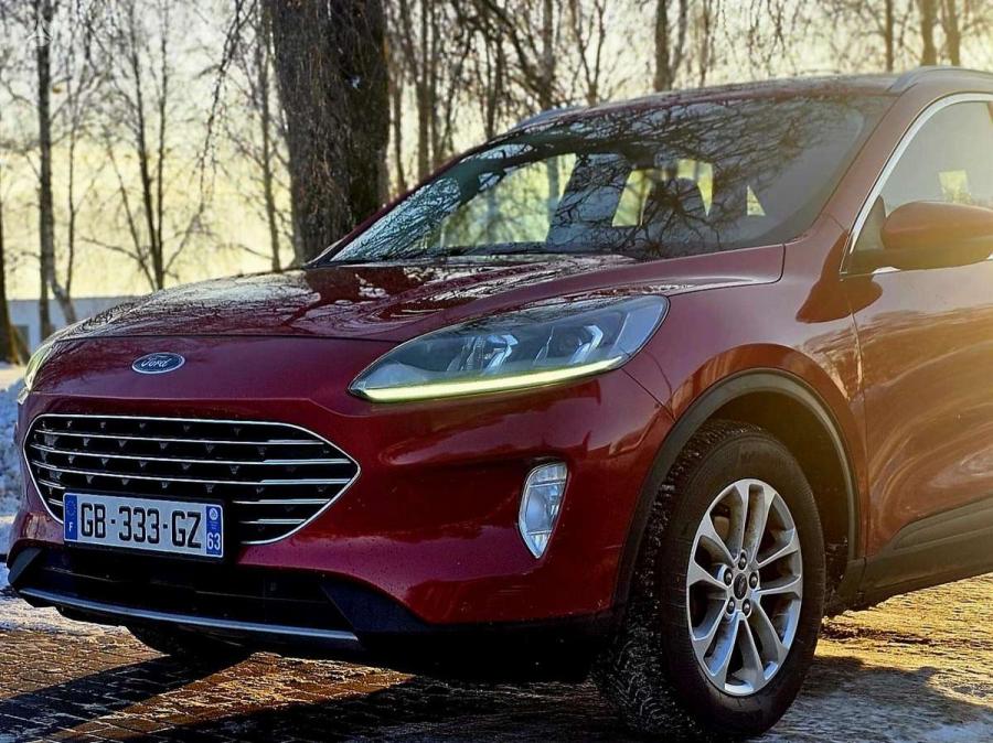 Sarkans Ford Kuga 2021 Tauragė, ar dzinēja tilpumu 2.00 L un nobraukumu 197 tūkst. km par 9800 €, foto 10 vietnē AUTOMOTO.COM.LV