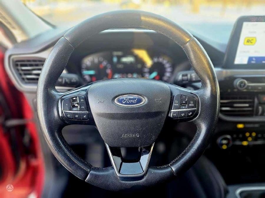 Sarkans Ford Kuga 2021 Tauragė, ar dzinēja tilpumu 2.00 L un nobraukumu 197 tūkst. km par 9800 €, foto 19 vietnē AUTOMOTO.COM.LV
