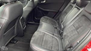 Red Ford Kuga 2021 in Marijampole, with an engine capacity of 2.50 L and mileage of 216 thousand km for 15990 €, photo 30 on AUTOMOTO.COM.LV