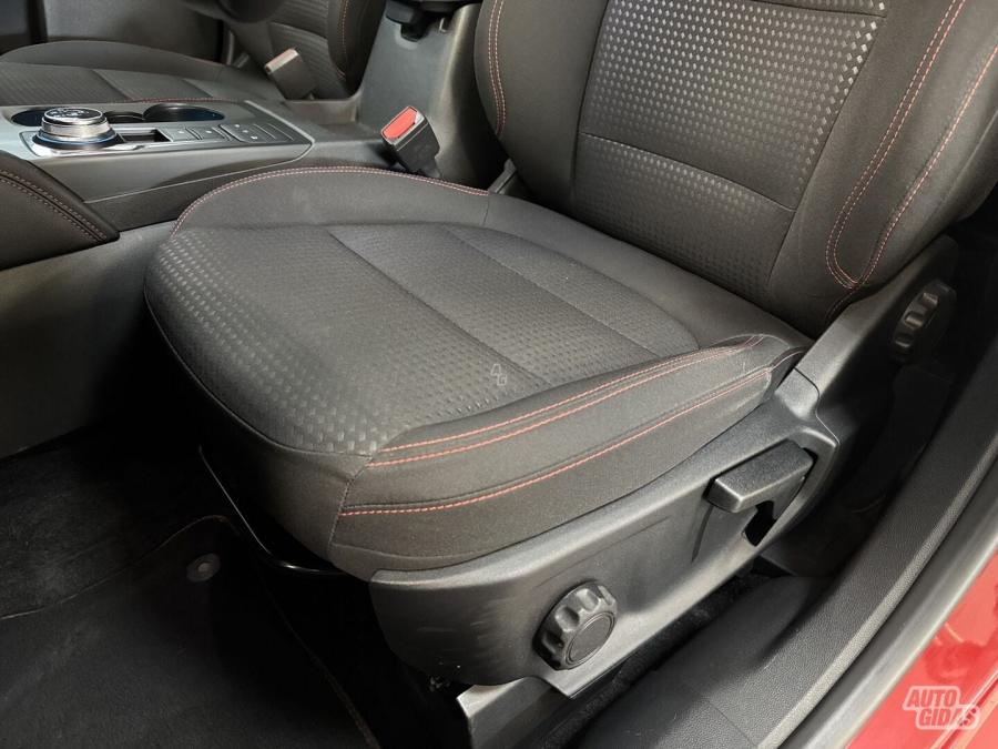 Sarkans Ford Kuga 2021 Viļņa, ar dzinēja tilpumu 1.50 L un nobraukumu 58 tūkst. km par 19500 €, foto 12 vietnē AUTOMOTO.COM.LV