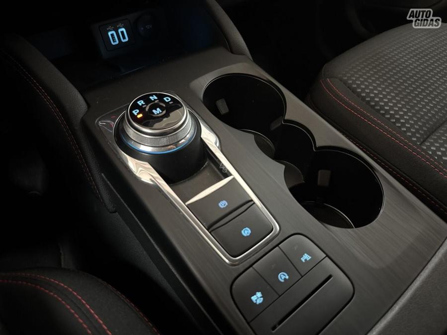 Sarkans Ford Kuga 2021 Viļņa, ar dzinēja tilpumu 1.50 L un nobraukumu 58 tūkst. km par 19500 €, foto 15 vietnē AUTOMOTO.COM.LV