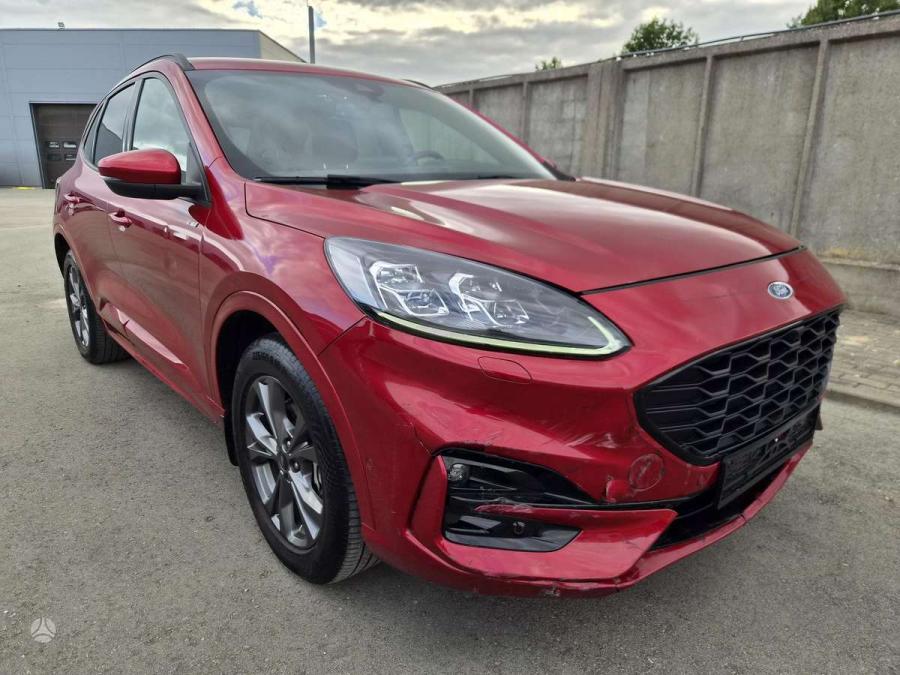 Sarkans Ford Kuga 2021 Mažeikiai, ar dzinēja tilpumu 2.49 L un nobraukumu 108 tūkst. km par 15400 €, foto 1 vietnē AUTOMOTO.COM.LV