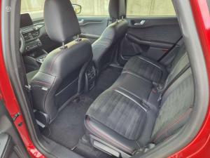 Sarkans Ford Kuga 2021 Mažeikiai, ar dzinēja tilpumu 2.49 L un nobraukumu 108 tūkst. km par 15400 €, foto 13 vietnē AUTOMOTO.COM.LV