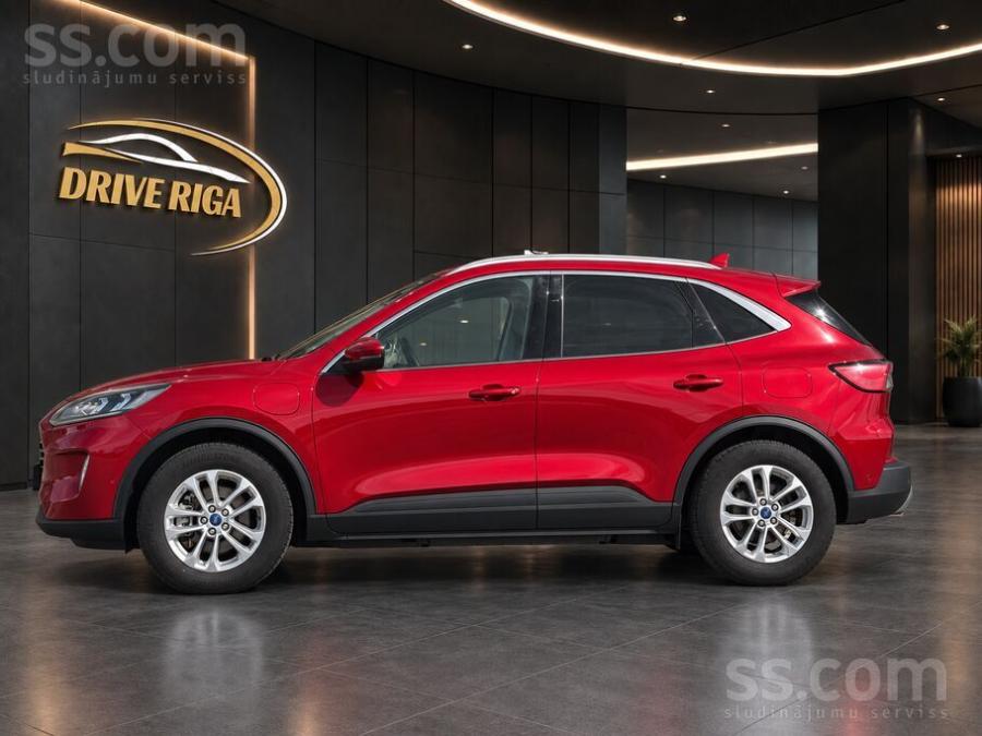 Red Ford Kuga 2021 in Riga, with an engine capacity of 2.50 L and mileage of 89 thousand km for 19300 €, photo 3 on AUTOMOTO.COM.LV
