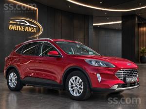 Red Ford Kuga 2021 in Riga, with an engine capacity of 2.50 L and mileage of 89 thousand km for 19300 €, photo 5 on AUTOMOTO.COM.LV