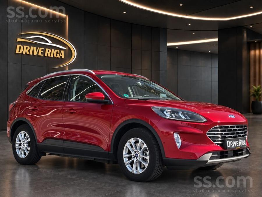 Red Ford Kuga 2021 in Riga, with an engine capacity of 2.50 L and mileage of 89 thousand km for 19300 €, photo 5 on AUTOMOTO.COM.LV