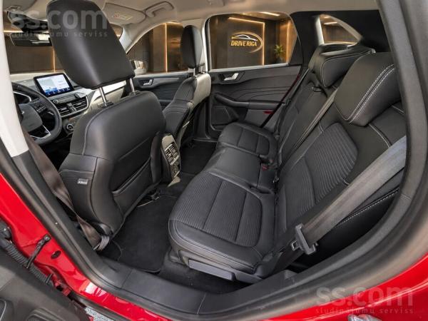 Sarkans Ford Kuga 2021 Rīga, ar dzinēja tilpumu 2.50 L un nobraukumu 89 tūkst. km par 19300 €, foto 9 vietnē AUTOMOTO.COM.LV