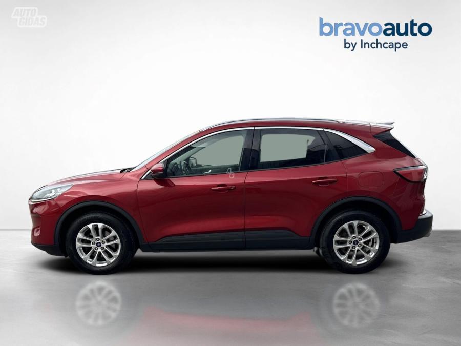 Red Ford Kuga 2021 in Kaunas, with an engine capacity of 1.50 L and mileage of 132 thousand km for 14772 €, photo 3 on AUTOMOTO.COM.LV