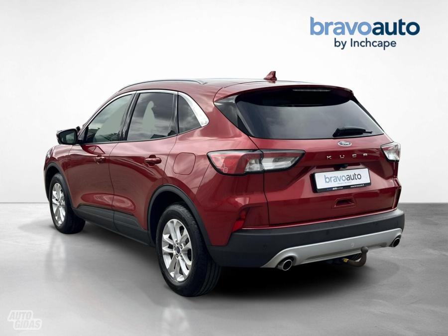 Red Ford Kuga 2021 in Kaunas, with an engine capacity of 1.50 L and mileage of 132 thousand km for 14772 €, photo 4 on AUTOMOTO.COM.LV