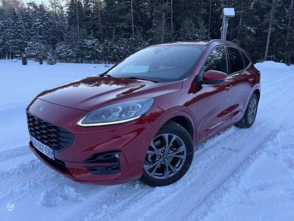 Sarkans Ford Kuga 2022 Tauragė, ar dzinēja tilpumu 2.49 L un nobraukumu 209 tūkst. km par 16300 €, foto 1 vietnē AUTOMOTO.COM.LV