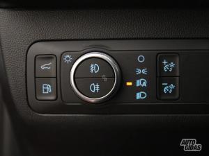 Sarkans Ford Kuga 2022 Viļņa, ar dzinēja tilpumu 2.50 L un nobraukumu 147 tūkst. km par 20999 €, foto 28 vietnē AUTOMOTO.COM.LV
