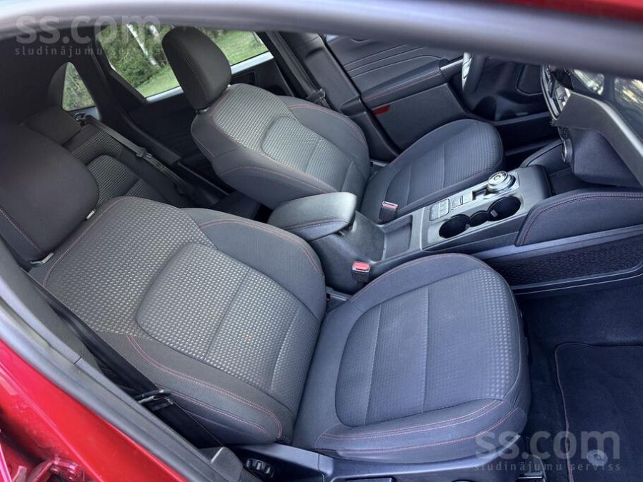 Sarkans Ford Kuga 2022 Rēzekne, ar dzinēja tilpumu 2.00 L un nobraukumu 201 tūkst. km par 15500 €, foto 9 vietnē AUTOMOTO.COM.LV
