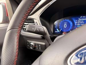 Sarkans Ford Kuga 2022 Viļņa, ar dzinēja tilpumu 2.49 L un nobraukumu 99 tūkst. km par 20500 €, foto 22 vietnē AUTOMOTO.COM.LV