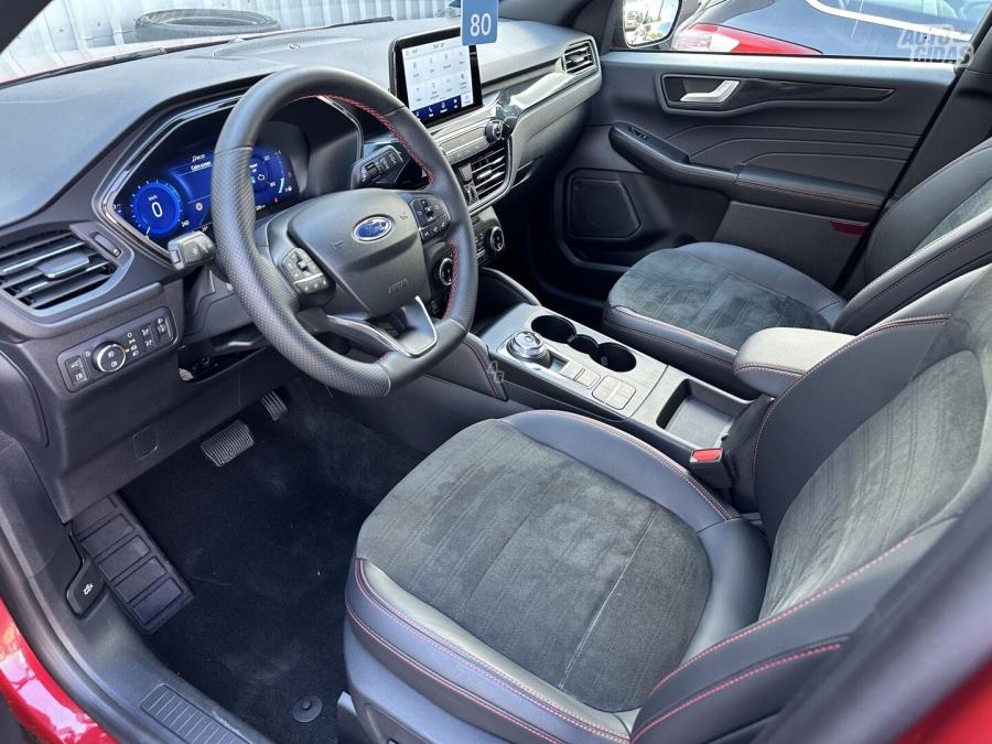 Sarkans Ford Kuga 2023 Kauņa, ar dzinēja tilpumu 2.50 L un nobraukumu 62 tūkst. km par 26771 €, foto 10 vietnē AUTOMOTO.COM.LV