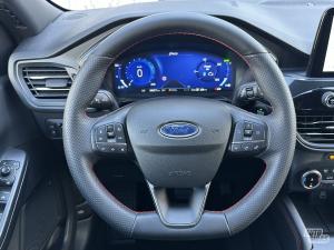 Sarkans Ford Kuga 2023 Kauņa, ar dzinēja tilpumu 2.50 L un nobraukumu 62 tūkst. km par 26771 €, foto 17 vietnē AUTOMOTO.COM.LV