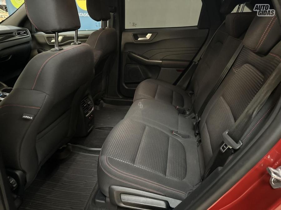 Sarkans Ford Kuga 2023 Viļņa, ar dzinēja tilpumu 2.50 L un nobraukumu 47 tūkst. km par 27000 €, foto 12 vietnē AUTOMOTO.COM.LV