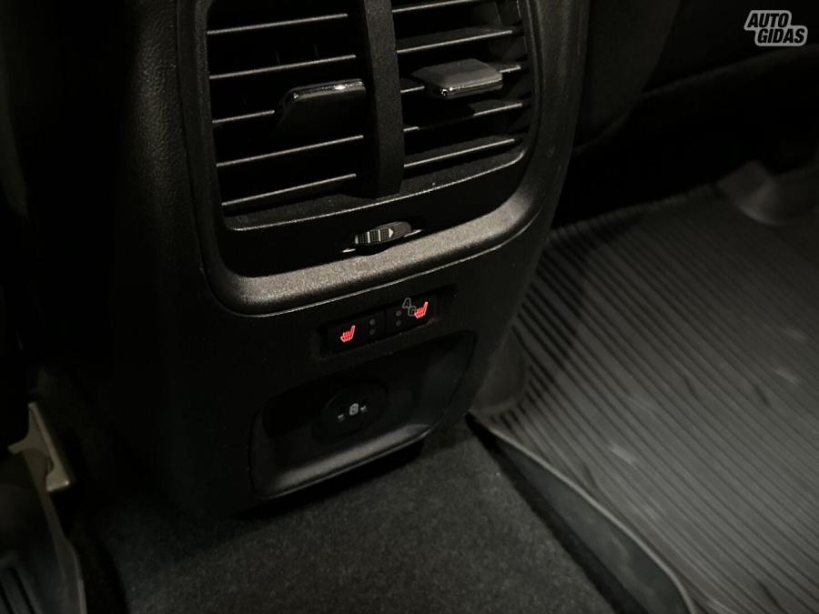 Sarkans Ford Kuga 2023 Viļņa, ar dzinēja tilpumu 2.50 L un nobraukumu 47 tūkst. km par 27000 €, foto 13 vietnē AUTOMOTO.COM.LV
