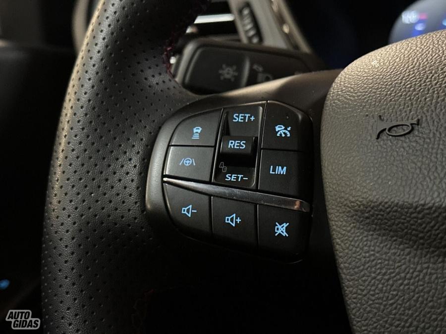 Sarkans Ford Kuga 2023 Viļņa, ar dzinēja tilpumu 2.50 L un nobraukumu 47 tūkst. km par 27000 €, foto 19 vietnē AUTOMOTO.COM.LV